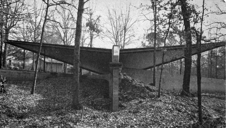 As with most modernist houses in Raleigh, it was built by Frank Walser ...